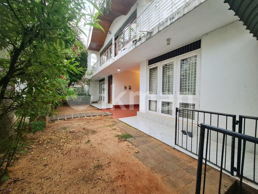 07BR Two Story House For Sale In Pita Kotte Junction | ikman