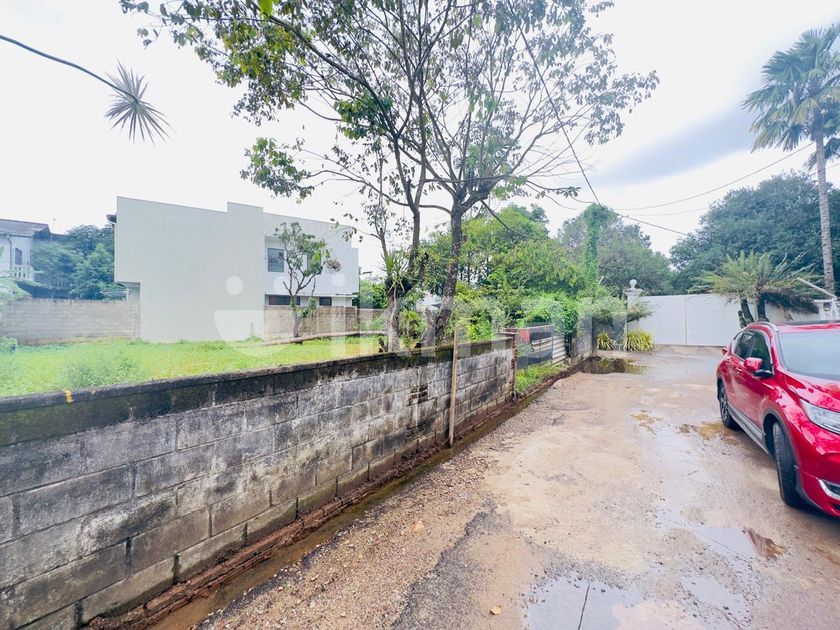 14.6 P Land Sale at Swarna Disi Place Koswatha Nawala | ikman