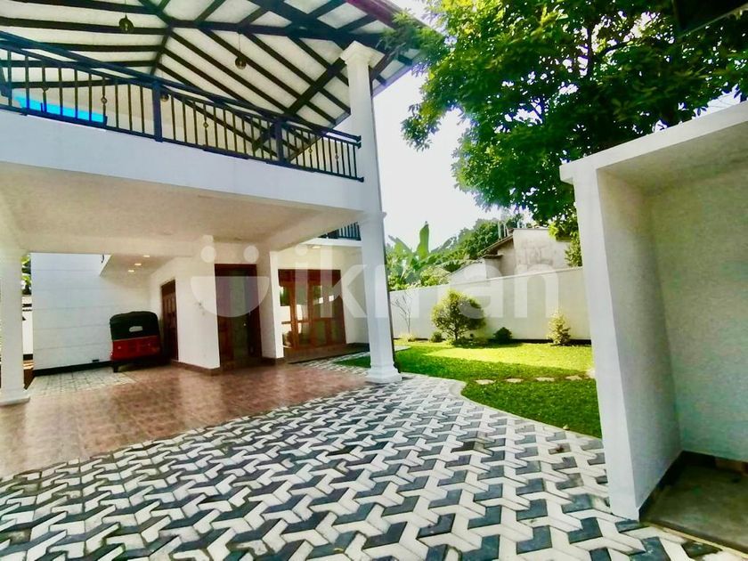 15 P with Strategically Spaciously House for Sale at Piliyandala | ikman