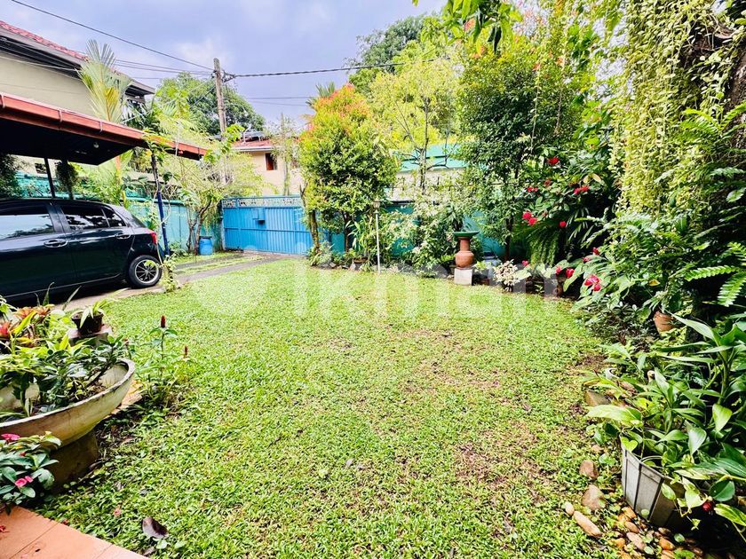 15 Perch Land with House for Sale – Nawala Junction (prime Location) | ikman