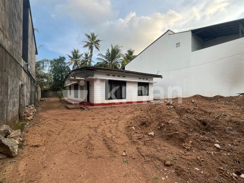 20 Perch Land with Old House For Sale In Makola(LA-GAMMK-151) | ikman