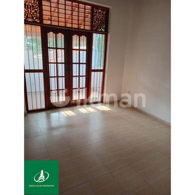 2Story Single House Nugegoda Wijerama Campus No Pets | ikman
