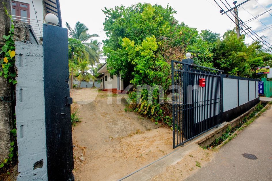 3 Bedroom House for Sale Near Mirissa – Galle Road Frontage | ikman