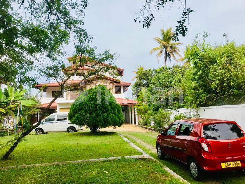 30 perch land with luxury ultra quality modern house for sale | ikman