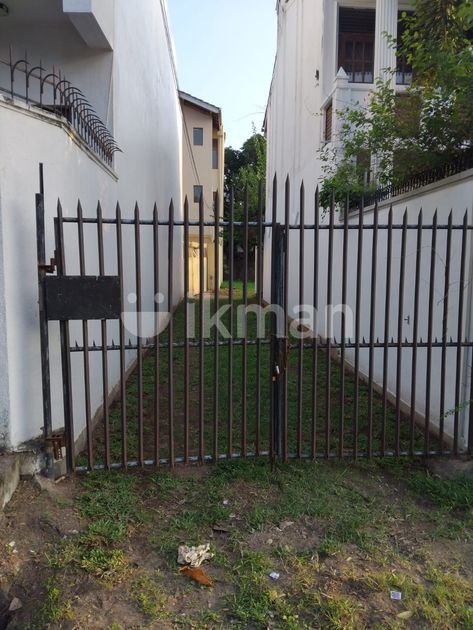 8.7P Square Land For Sale In Colombo 5 | ikman