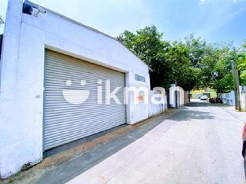 9.03 P Land with Single Story House Sale at Punchi Borella | ikman