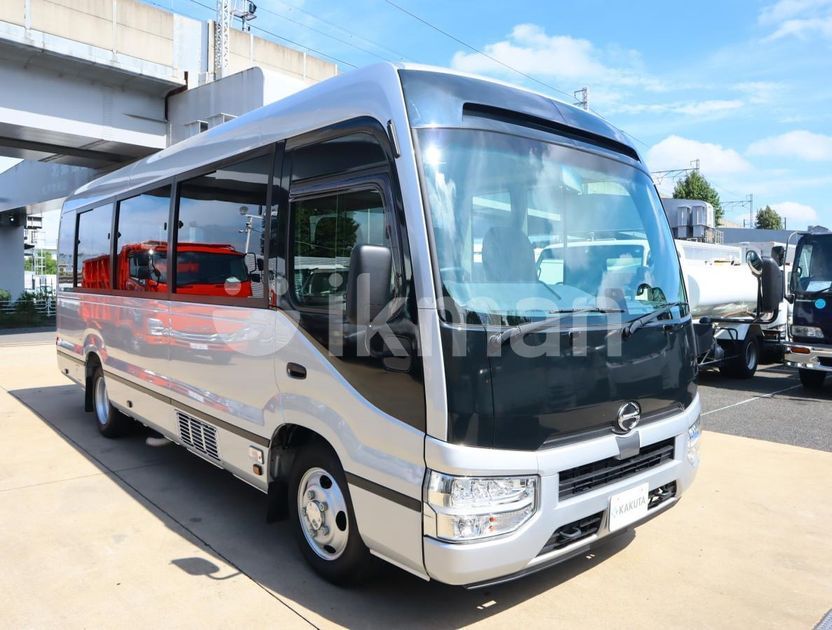 A/C bus for hire coaster rosa for Sale in Maharagama | ikman