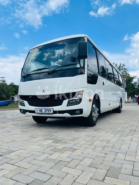 AC Bus for Hire - Rosa Fuso 22/28/33 Seater for Sale in Colombo 4 | ikman