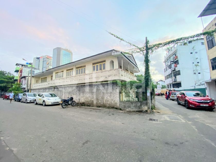 (AF781) 18 P Land with House Sale at Colombo 03 | ikman