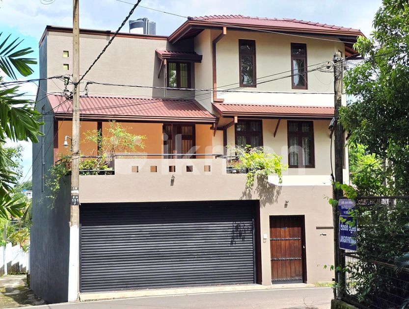 Almost Brand New Luxury 3 Story House For Sale In Nugegoda | ikman