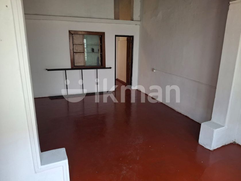 Annex for Males Executives in Borella | ikman