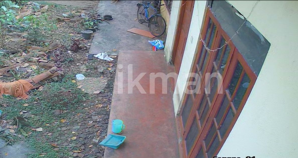 Annex for Rent Ladies at Bankuwa Handiya Himbutana Road | ikman