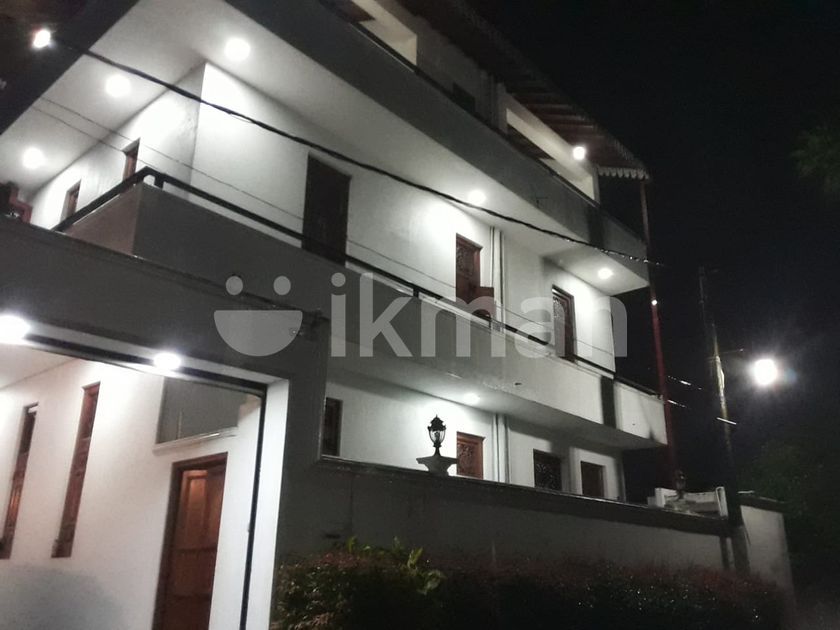 Antique House For Sale In Werahera | ikman