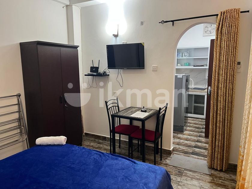 Seasonal Rooms Short Term Rent in Colombo 5 | ikman