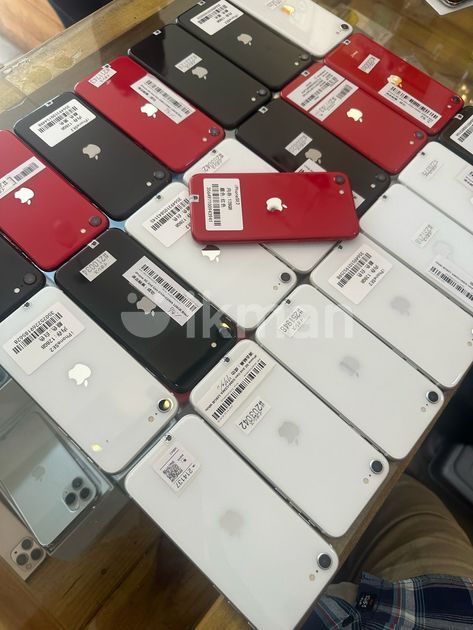 Apple iPhone SE 2 128GB (Used) | ikman