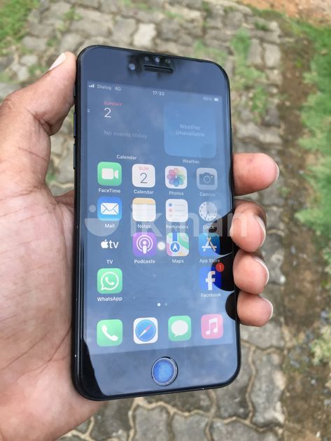 Apple iPhone SE 2 (Used) | ikman