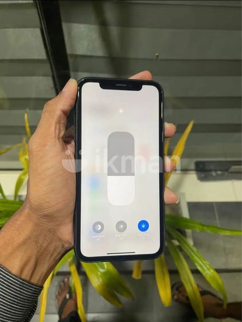 Apple iPhone XR 64GB (Used) | ikman