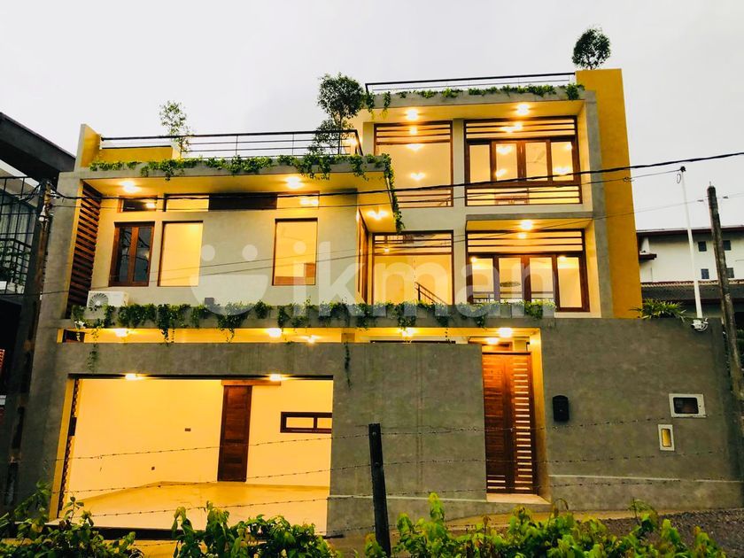 Architecturally Designed Luxury 03 Story House Sale At Pannipitiya | ikman