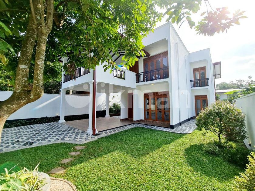 Architecturally Designed Luxury 3 Story House For Sale In Kesbewa | ikman