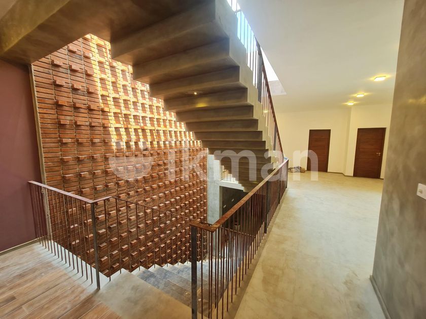 Architecturally Designed Luxury 3 Story House For Sale In Talawathugoda | ikman