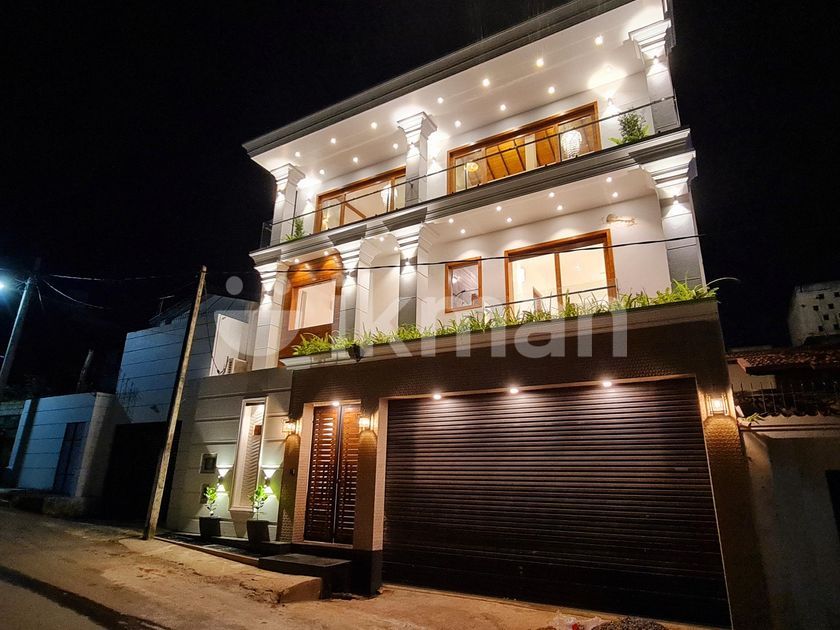 Architecturally Designed Newly 3 Story House For Sale In Rajagiriya | ikman