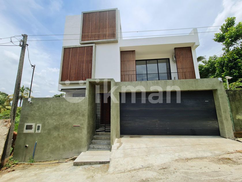 Architecture Designed Luxury 3 Story House For Sale In Vidyala Junction | ikman