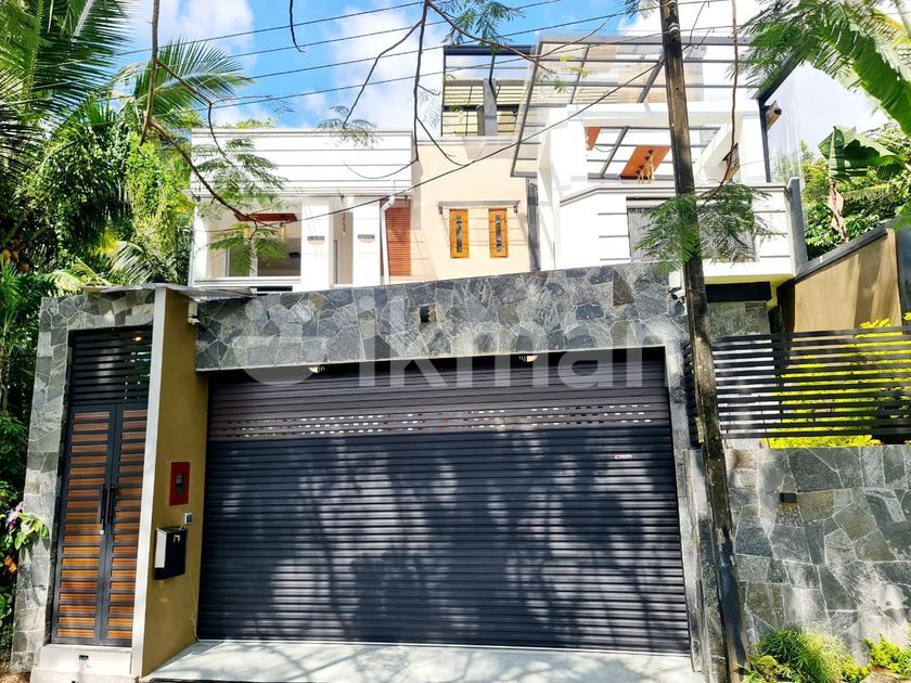 Architecture Designed Luxury Three Story House For Sale In Pannipitiya | ikman