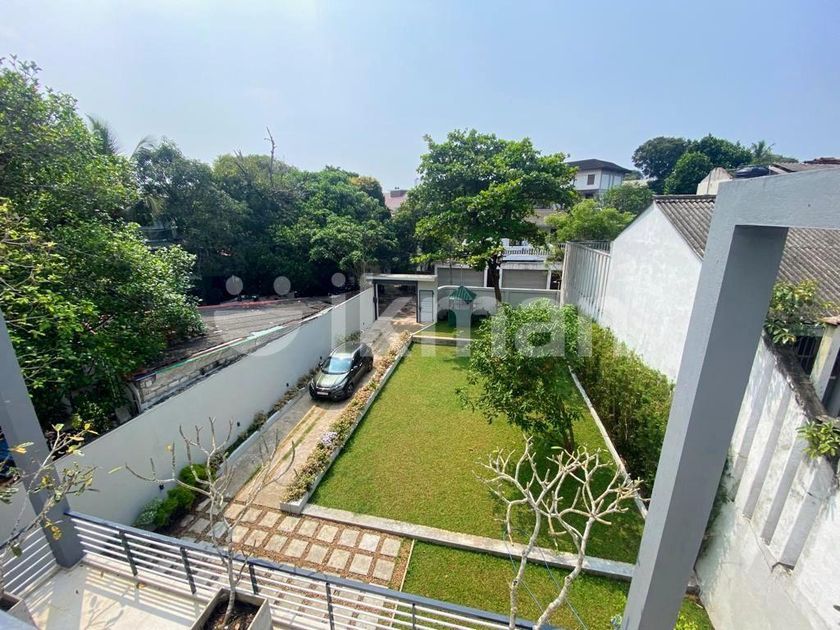 B/N New Luxury 93 Story House Sale At Nawala | ikman