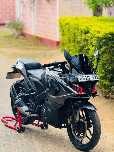 Bajaj Pulsar RS200 2020 for Sale in Jaffna City | ikman