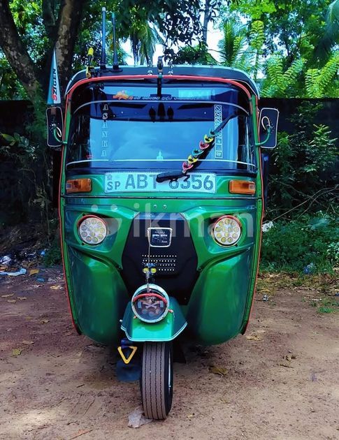 Bajaj RE 4Stroke Three wheel 2019 for Sale in Gampaha City | ikman