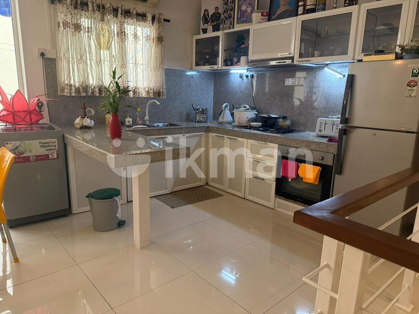 Battaramulla House for Rent | ikman