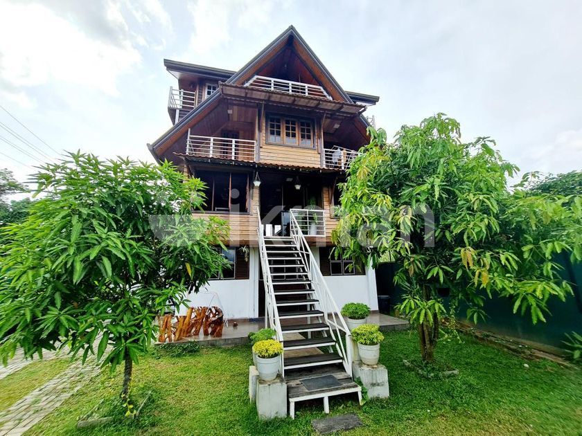 Beautiful House For Sale In Malabe | ikman