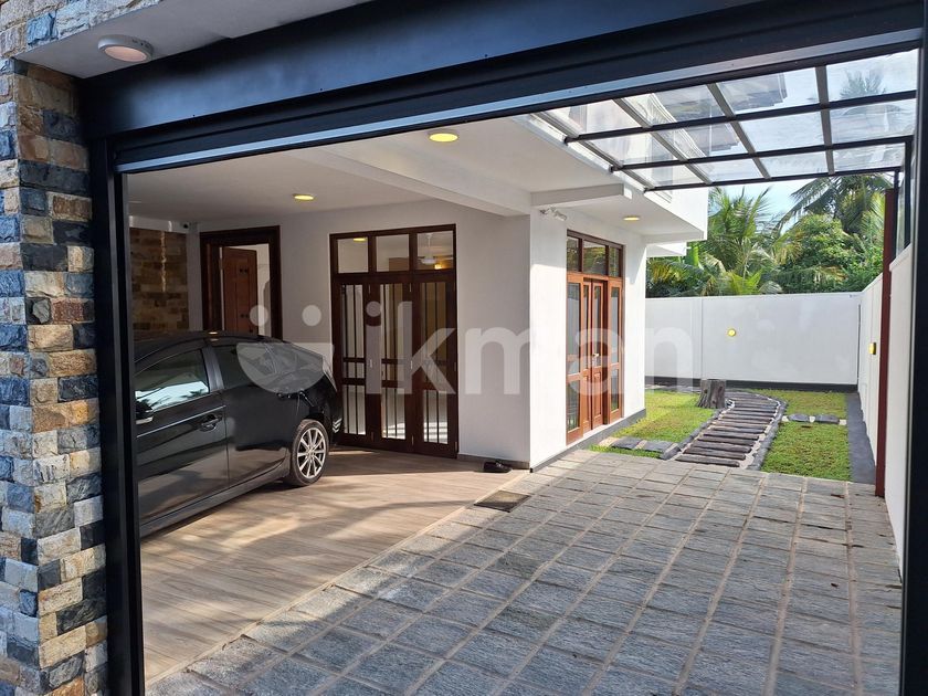 Beautiful luxury house for sale in thalahena | ikman
