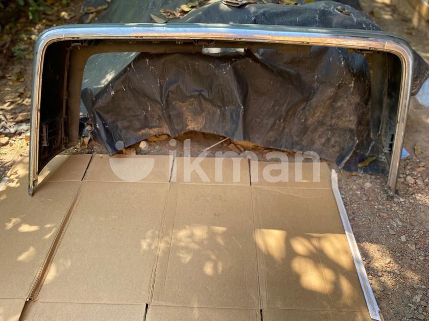 Benz W202 Rear Buffer with Nickel Beading for Sale in Talawatugoda | ikman