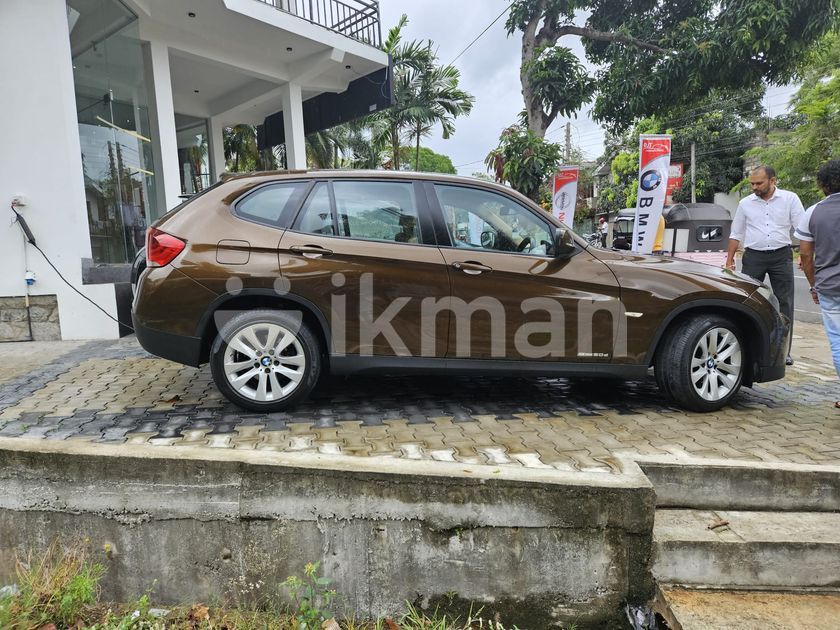 BMW X1 Standard Edition 2011 for Sale in Batticaloa City | ikman