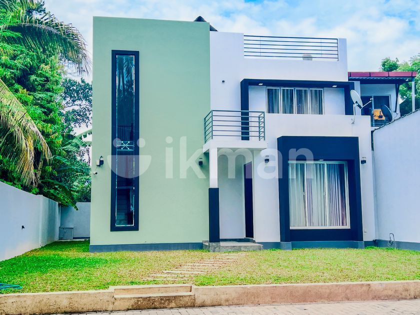 Box Type Modern House Sale in Negombo Katuwapitiya | ikman