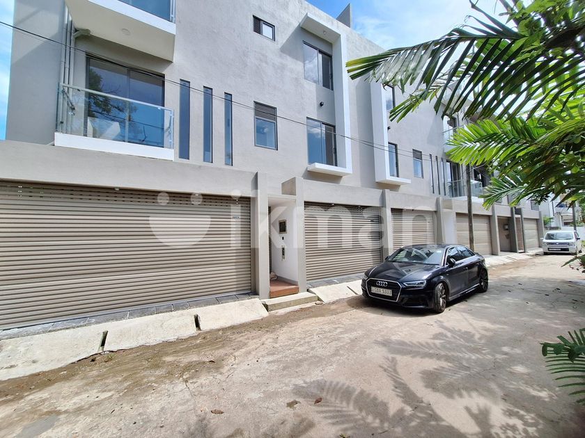 Brand New 3st 2 Units Super Luxury House for Sale Kalubowila | ikman