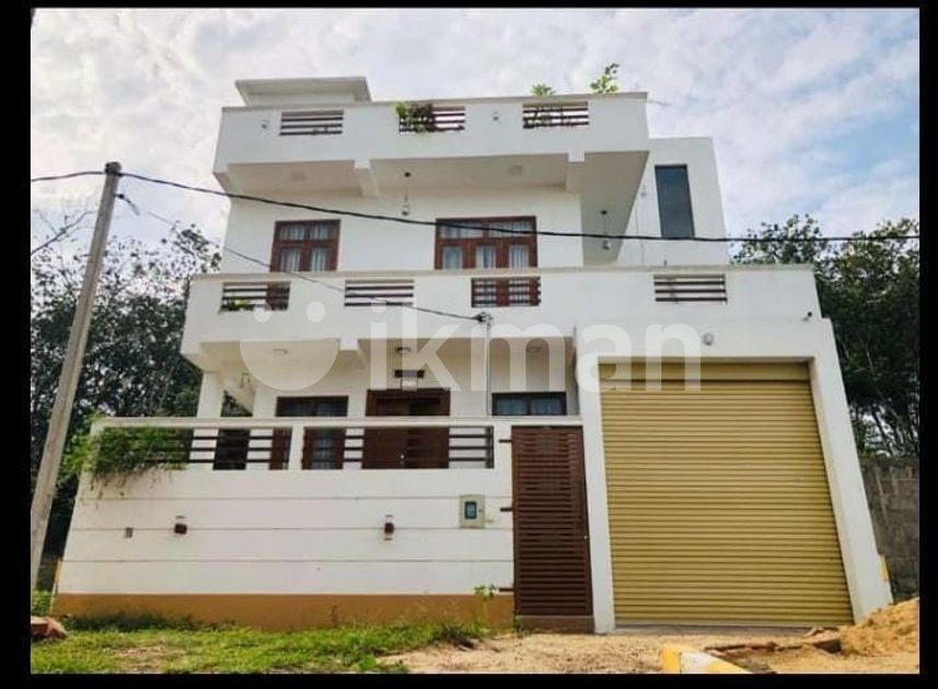 Brand New Four Bedrooms Luxury House For Sale in Kasbawa | ikman