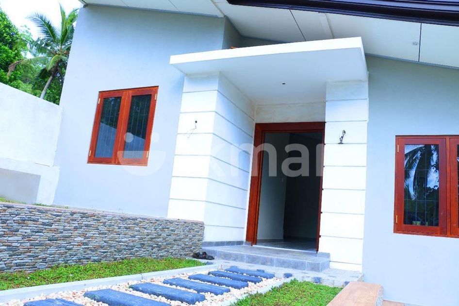 Brand New House For Sale In Homagama Wataraka | ikman