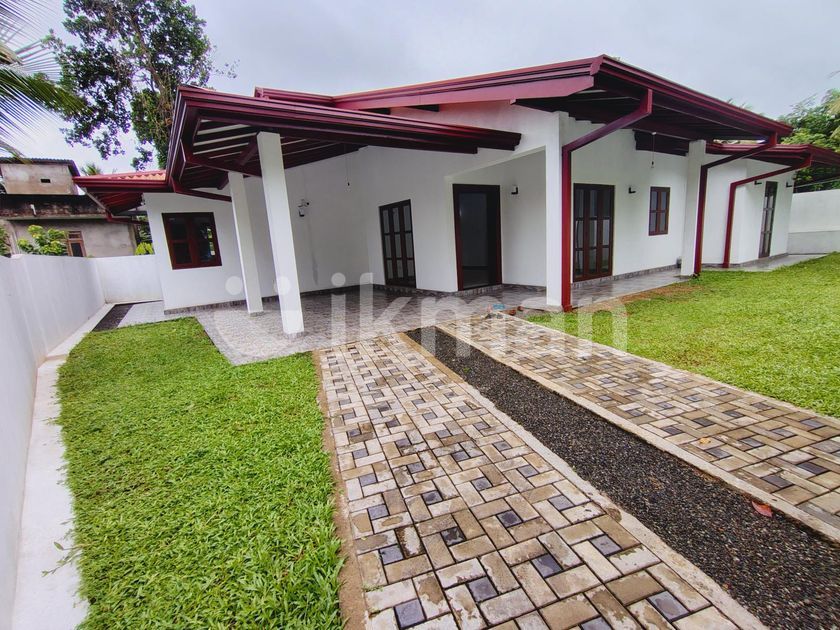 Brand New House for Sale in Kottawa(Awjsuhsm738) | ikman