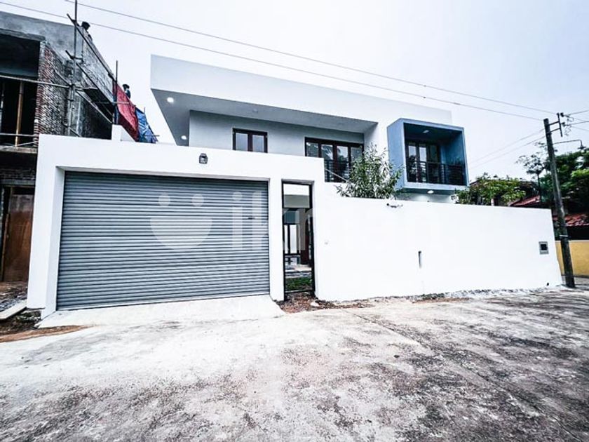 Brand New House In Kottawa | ikman