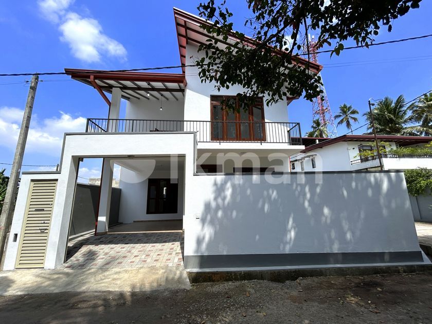 Brand-New House in Piliyandala Siddamulla - Gated Community | ikman