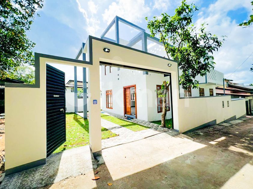 Brand New House Malabe | ikman