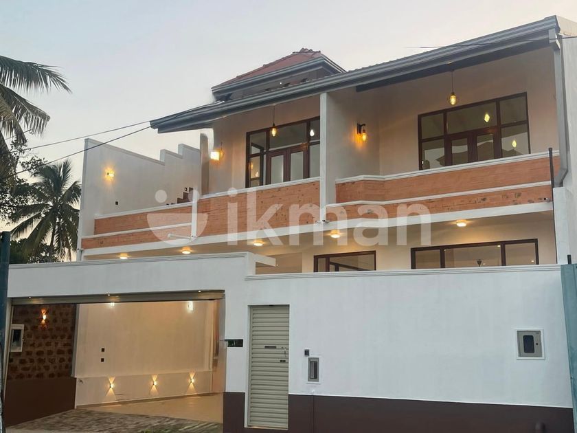 Brand New Two Storey Luxury House for sale in Malabe Town | ikman