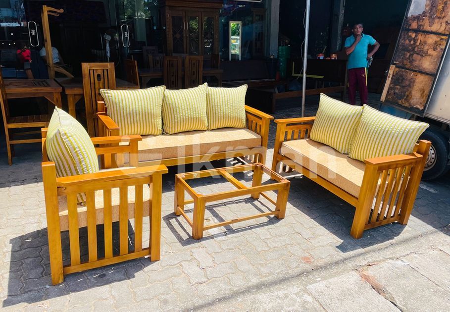 Burutha Heavy Legs Box Sofa with Glass Stool for Sale | Kaduwela | ikman