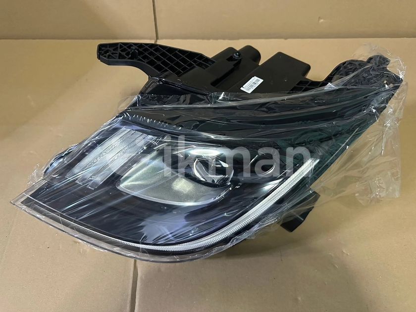Byd Dolphin Left Side Headlight for Sale in Negombo | ikman