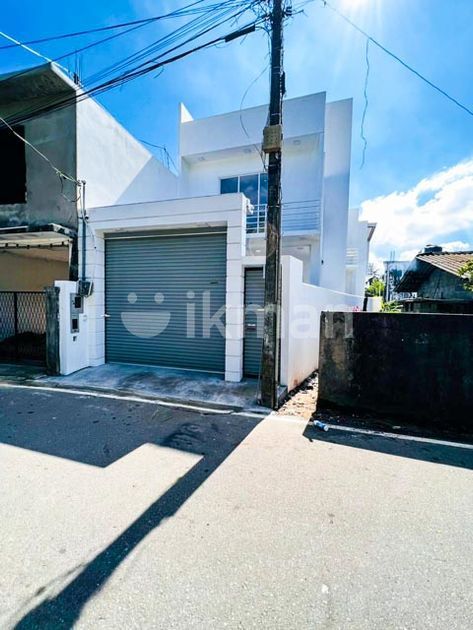Close To Town - Brand New Super House In Malabe | ikman