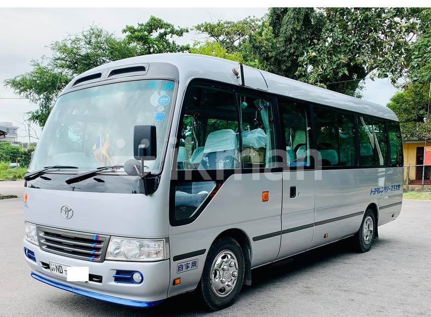 Coaster AC Bus for Hire (Seat 26 to 33) for Sale in Nugegoda | ikman