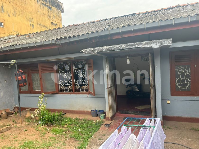 Colombo 15 : 3 bedrooms (8.3P) House for Sale at Modara | ikman