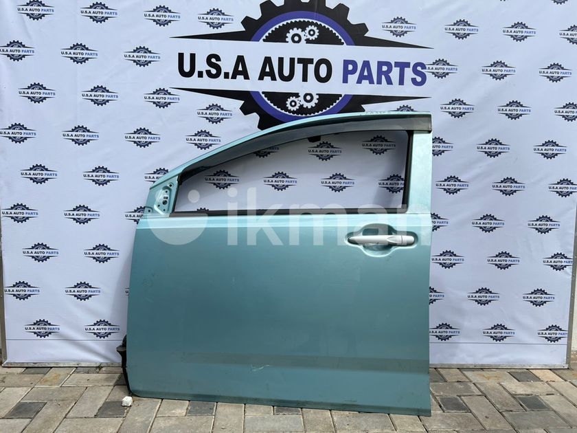 Daihatsu Mira LA350 LHS Door Complete in Ja-Ela | ikman